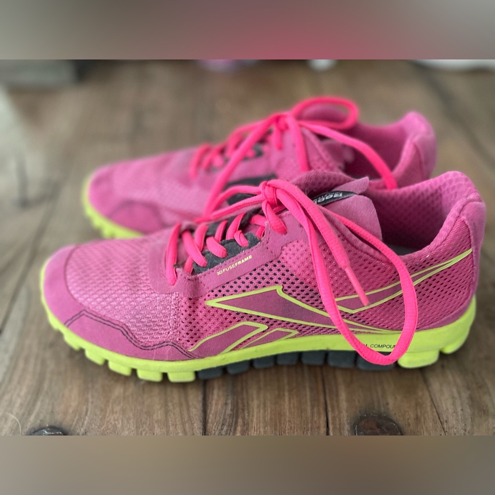 Reebok Pink Real Flex Dual Compound Shoes 7 - Gem